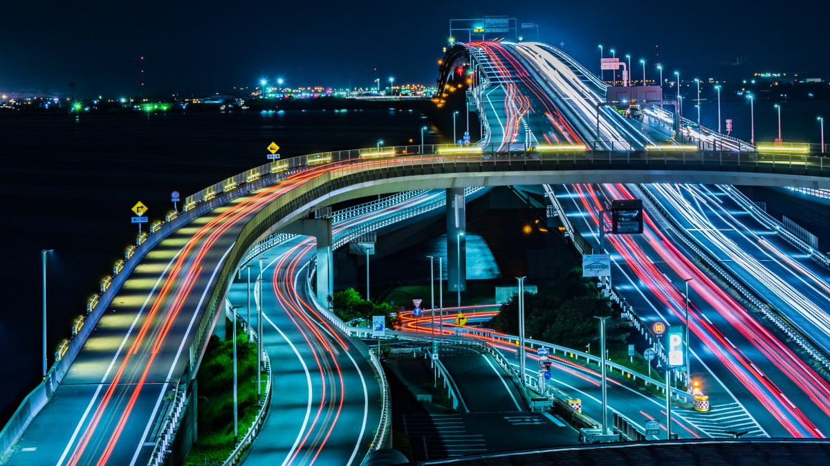 Futuristic technologies improving roadways now | Traffic Technology Today Futuristic technologies improving roadways now | Traffic Technology Today