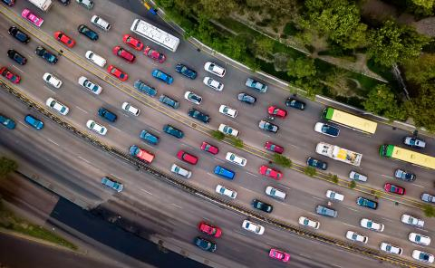 AI-based SDK to keep drivers informed of unexpected road hazards ...
